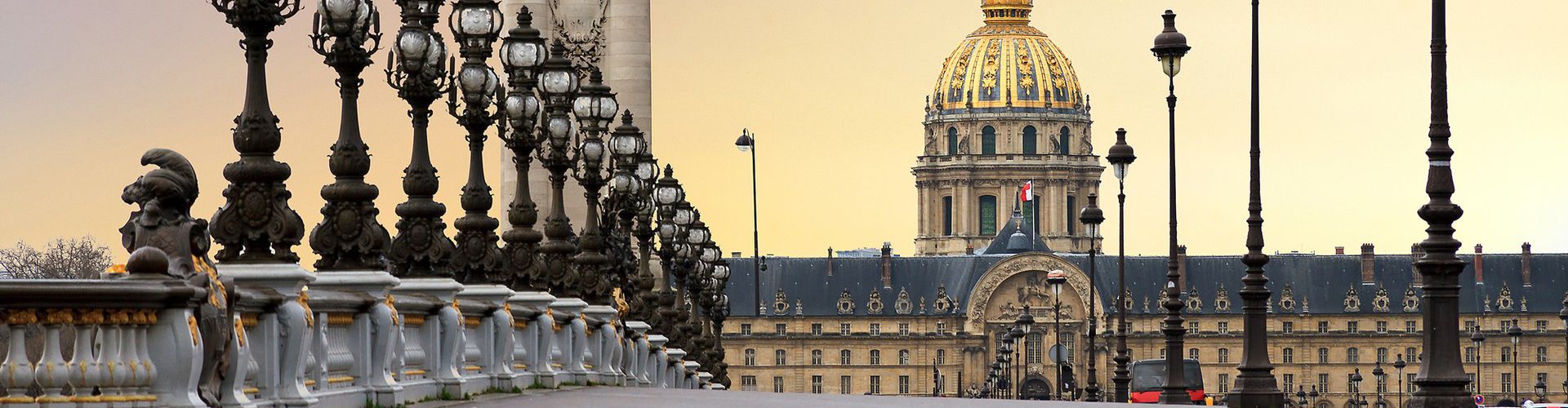 Paris 8th district Golden Triangle - Triangle d'Or - Paris Ouest ...