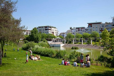 The Most Prestigious Communes in the Paris Region and Their Price per ...